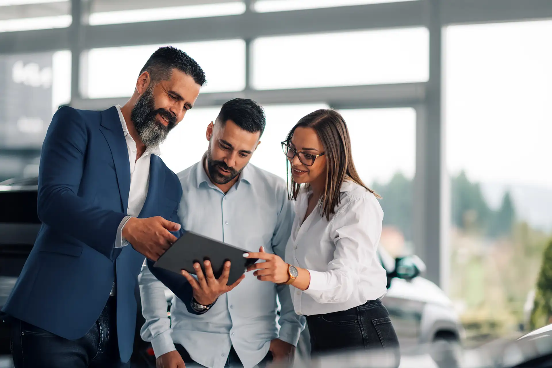 Policaro Leasing | Automotive Luxury, Redefined.